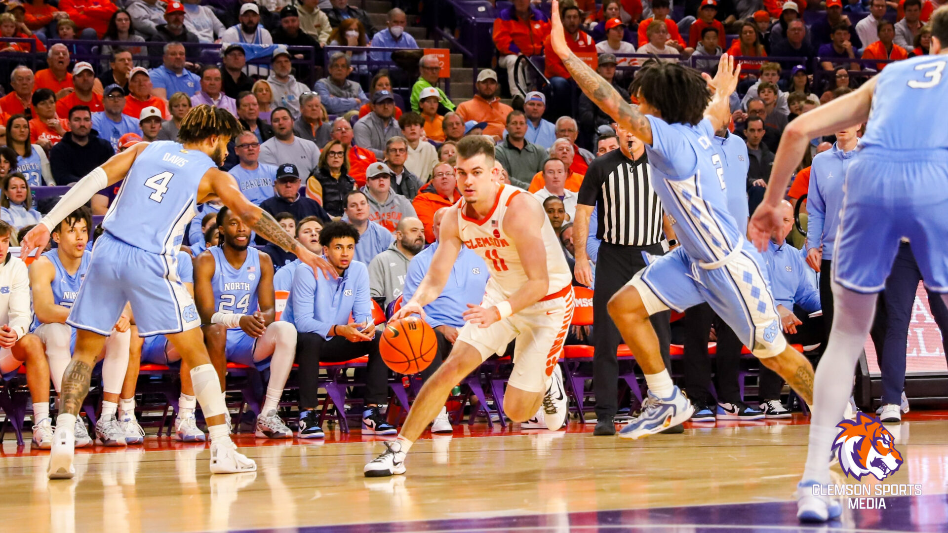Tigers, Yellow Jackets face off in late ACC affair - Clemson Sports Media
