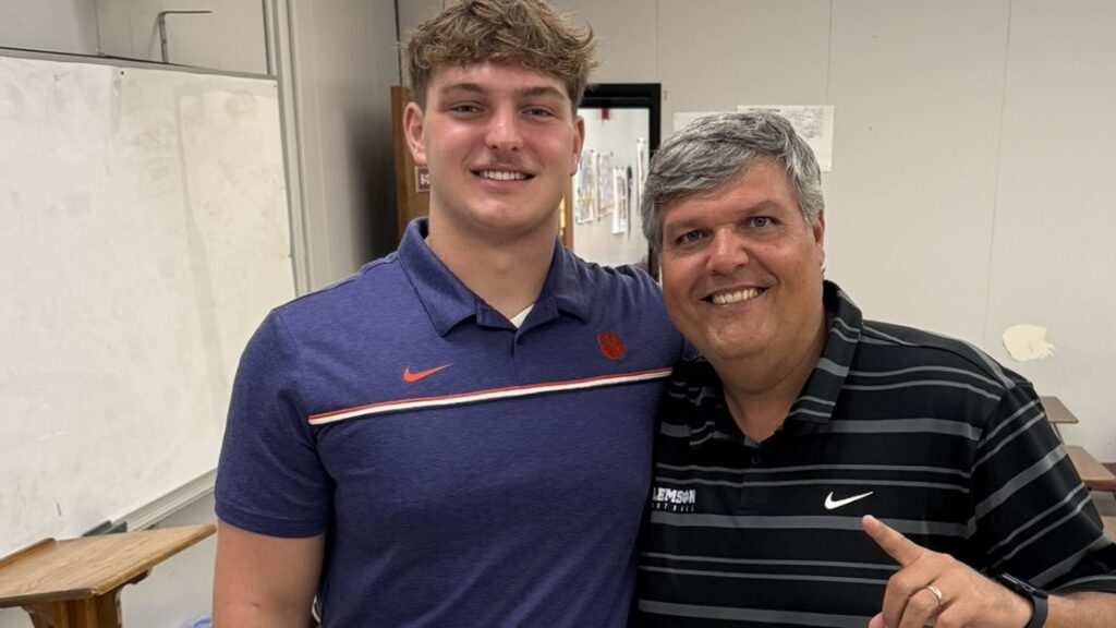 Clemson Lands 4-Star IOL Carter Jones, Adding Sought-After Lineman to ...